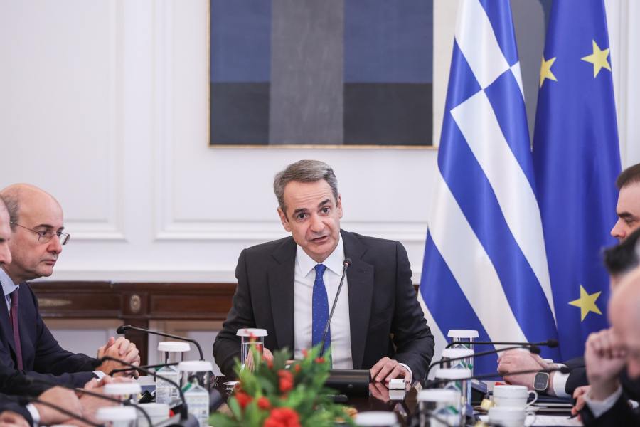 Οι προσδοκίες και οι εκλογικοί κίνδυνοι της κυβέρνησης το 2026