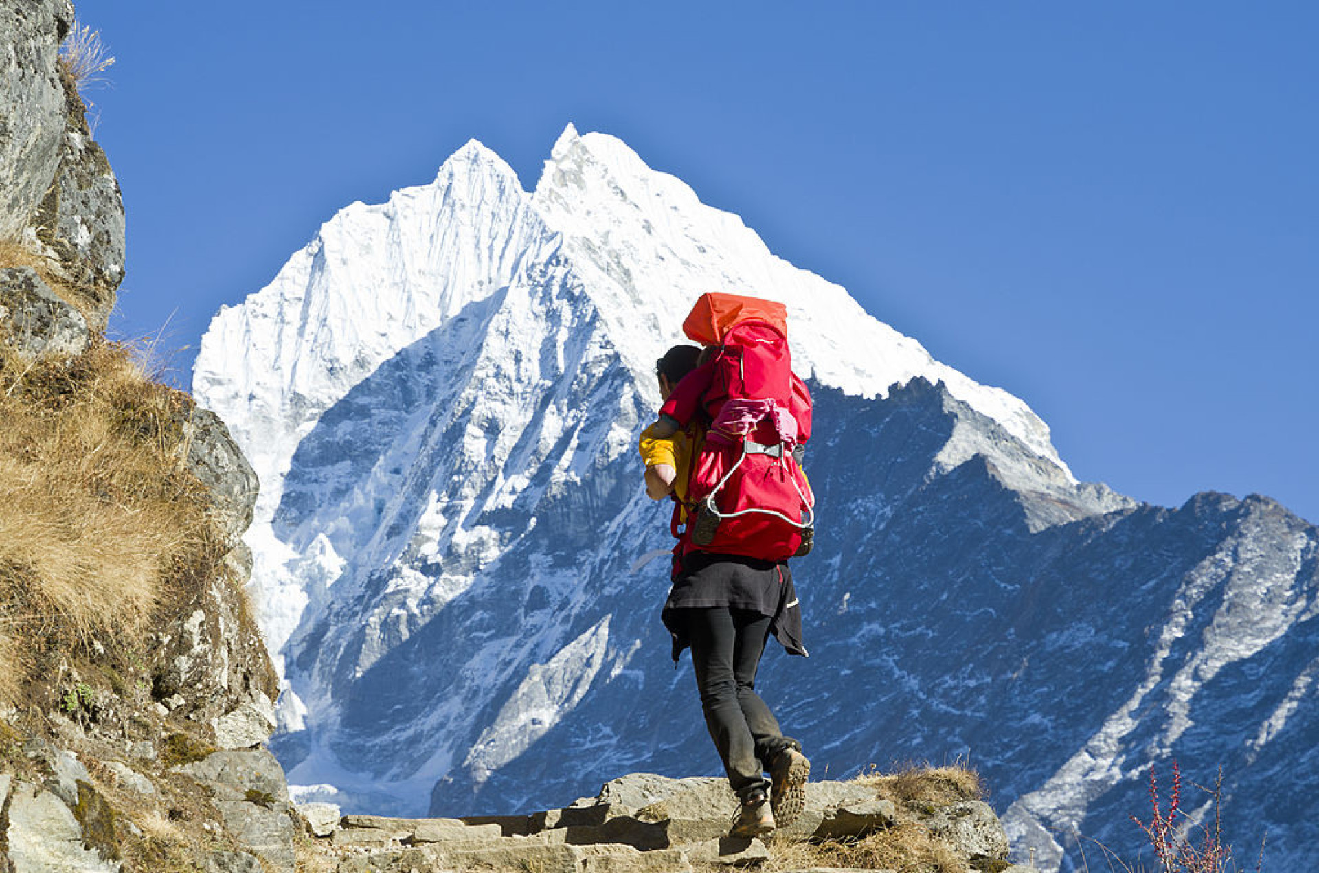 ¿Viajas sola? Estos son los países más y menos seguros