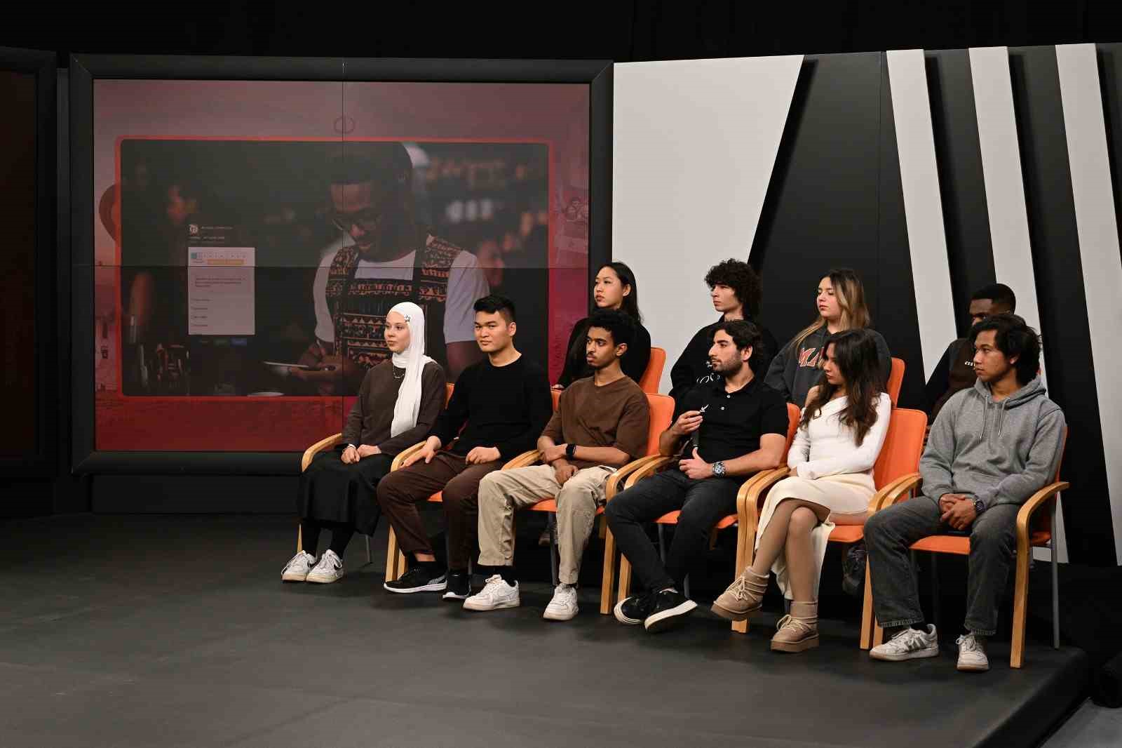 Dünyasının 123 ülkesindeki yaklaşık 4 bin öğrenci Türkçeye ‘Merhaba’ dedi