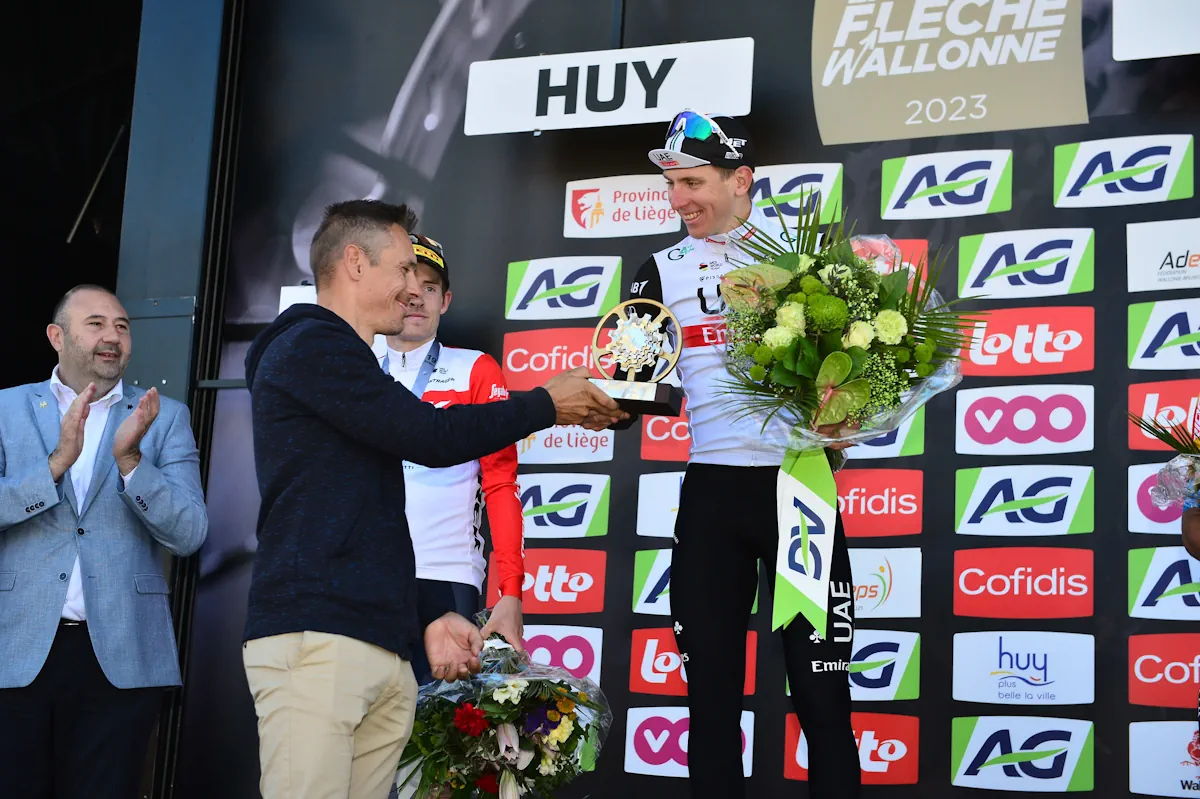 Philippe Gilbert avverte Tadej Pogacar: "È molto generoso, mi chiedo ...