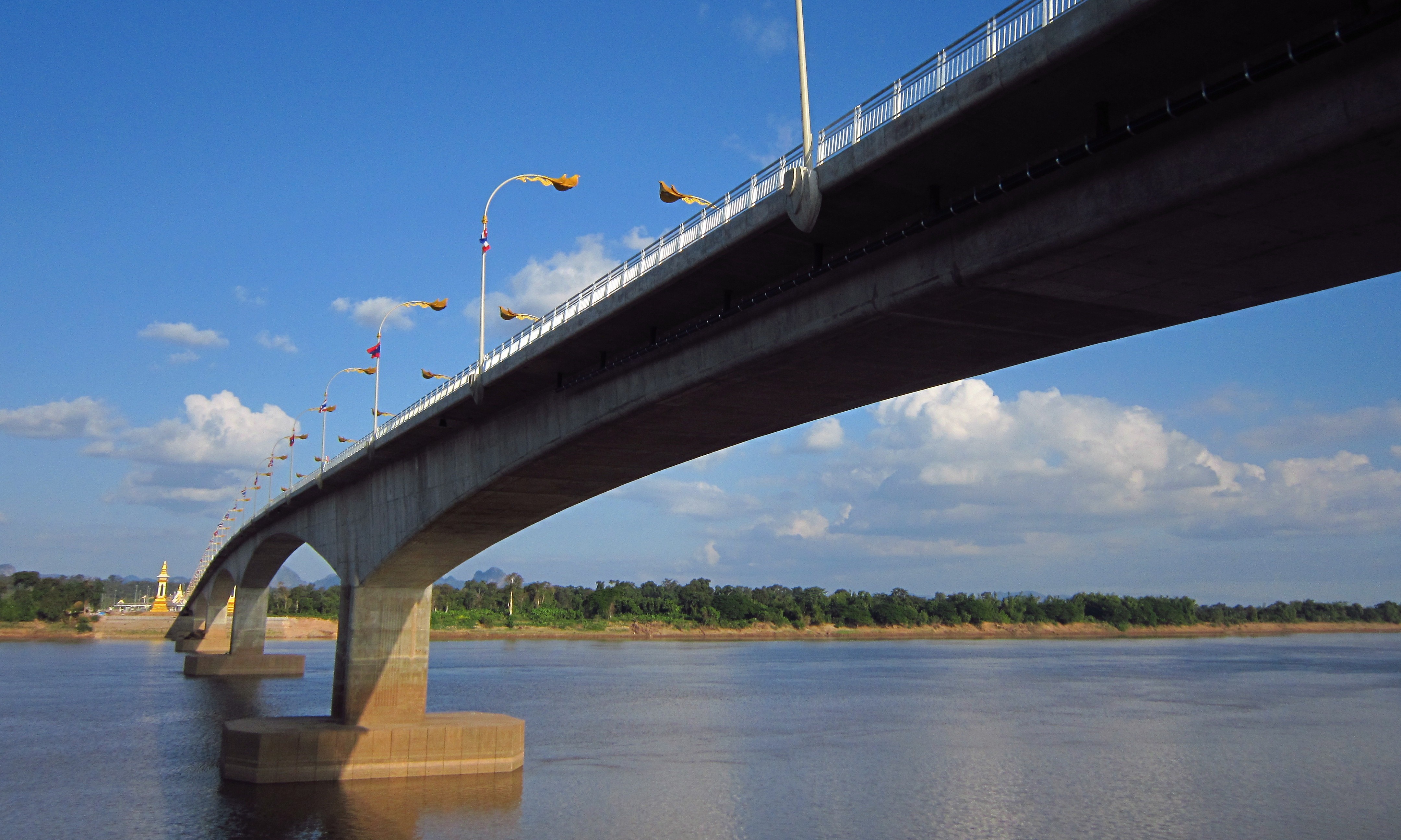 Laos and Thailand open new Mekong bridge, cutting distance to Vietnam ...