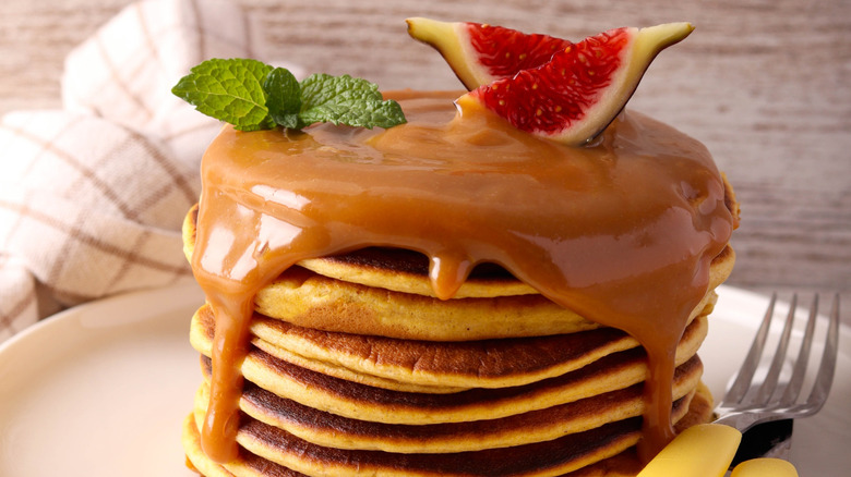 20 tasty toppings for pancakes that aren't maple syrup
