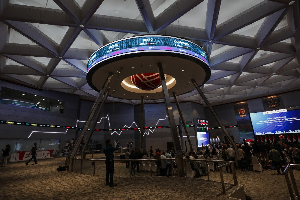 Kaleidoskop 2025: Geliat private placement Garuda (GIAA) hingga SRAJ