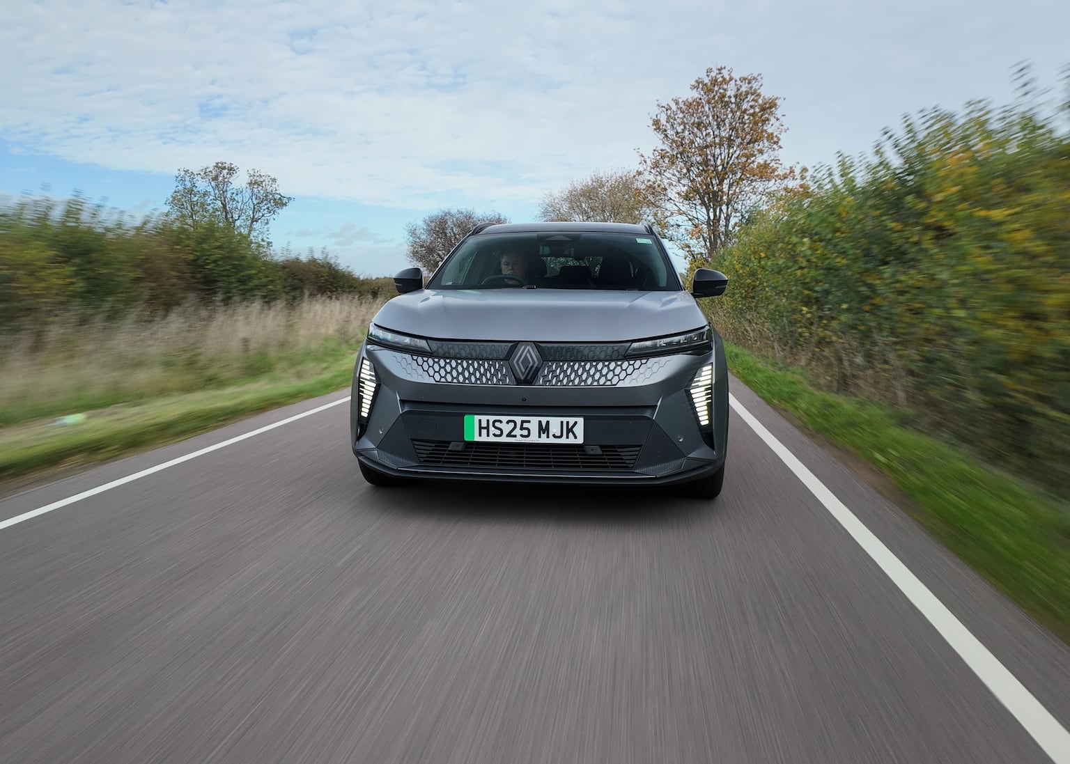 Long-term report: Can the Renault Scenic convince an EV newbie?