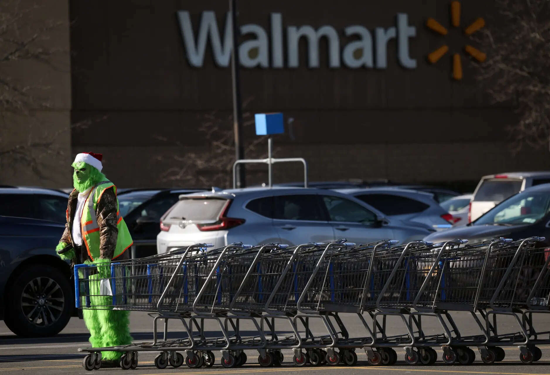 What time does Walmart open today? Here's when stores reopen today ...