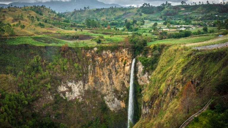 7 destinasi wisata dekat Danau Toba yang paling populer, penuh spot ...