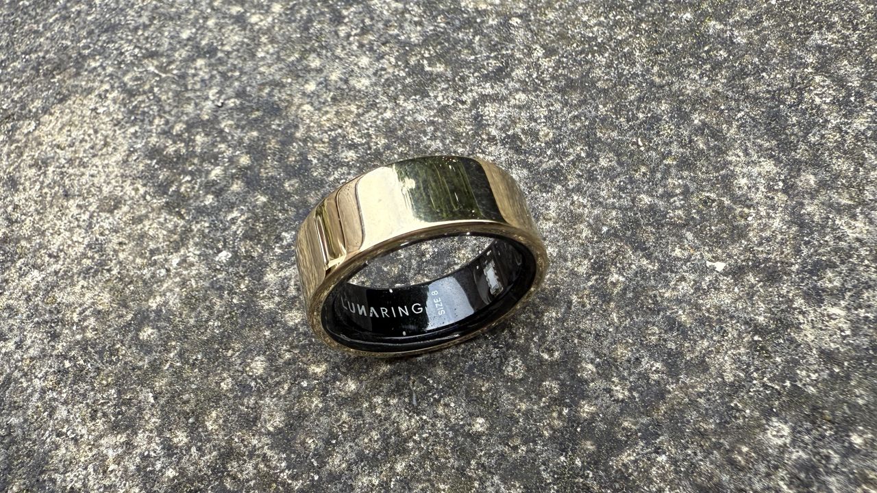 I tested a powerful Oura Ring alternative with loads of battery life ...