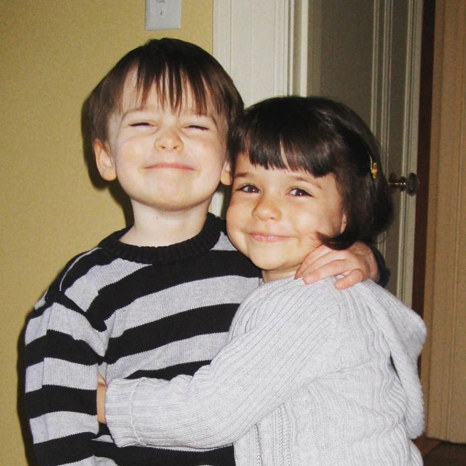 All about “Stranger Things” star Noah Schnapp's twin sister, Chloe Schnapp