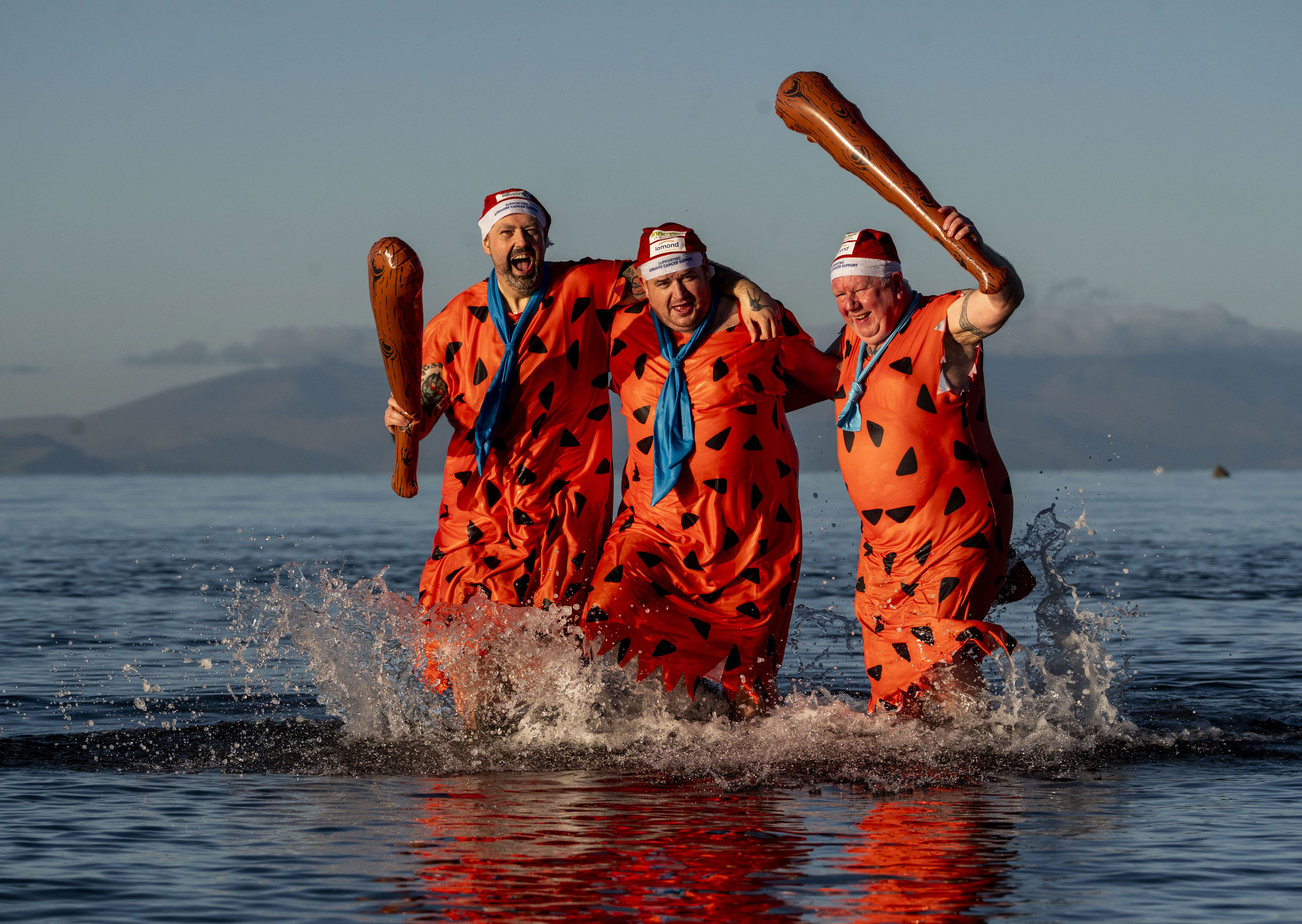 Ayr Boxing Day sea dip 2025: 13 amazing photos as hundreds brave icy ...