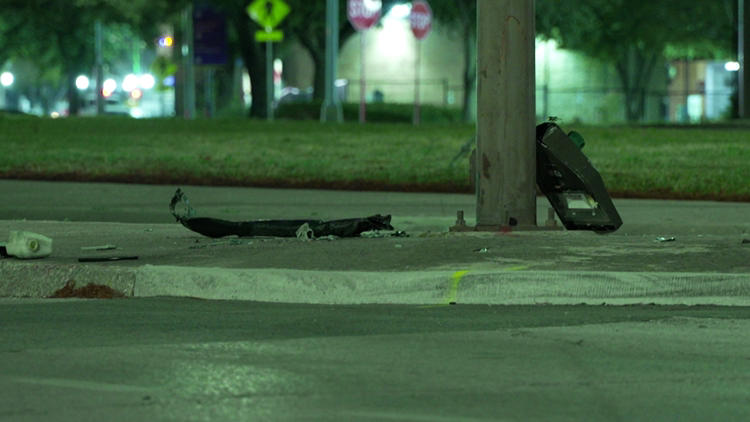 Car crashes into light pole Friday morning in downtown Dallas