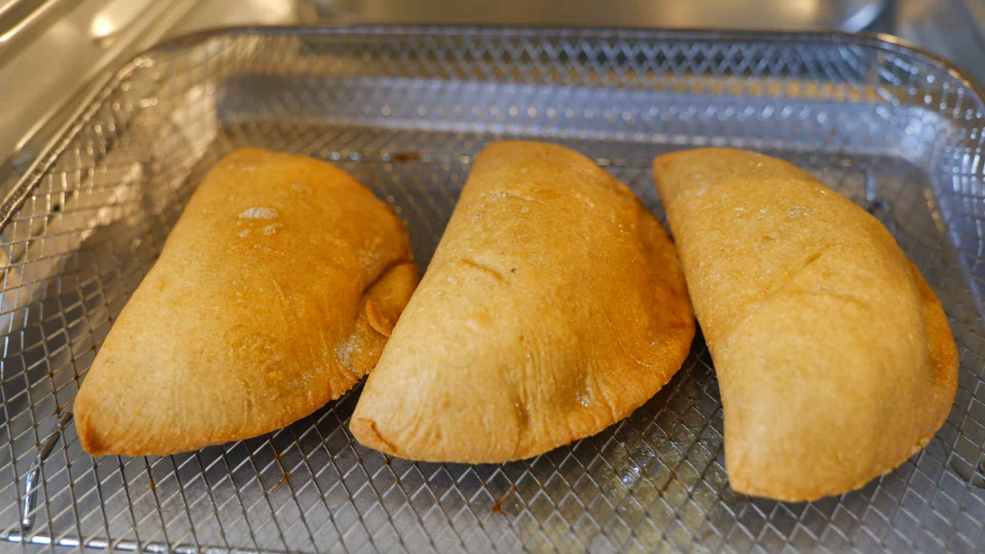 How to make easy ranch chicken in the Midea Flexify French Door air ...