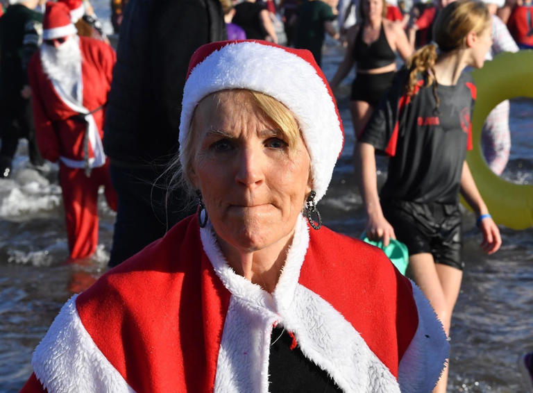 In pictures: Thousands turn out for Hartlepool Round Table Boxing Day Dip