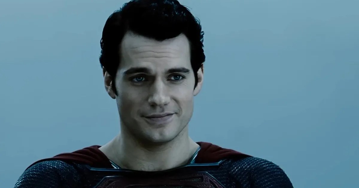 Henry Cavill's glorious Superman photos in Christopher Reeve's suit ...