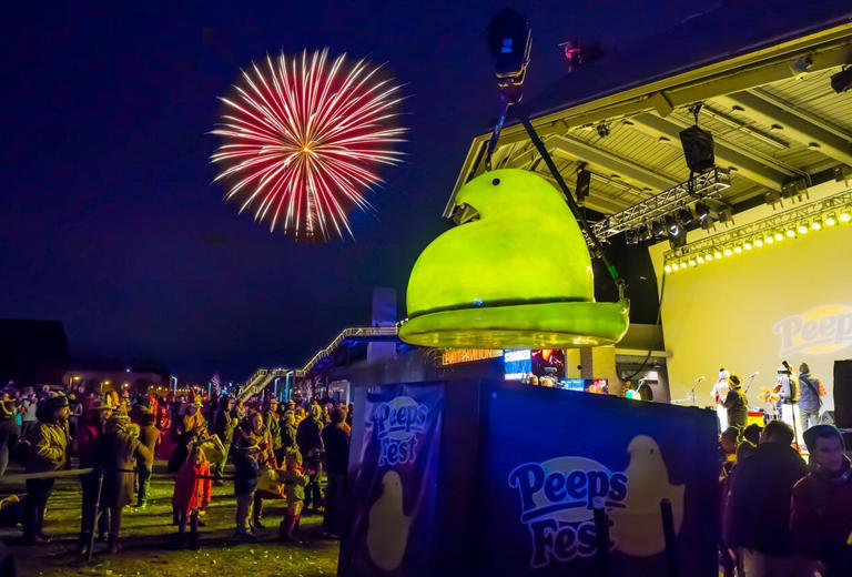 16 New Year's Eve fireworks, balloon drops, and other Philly ...