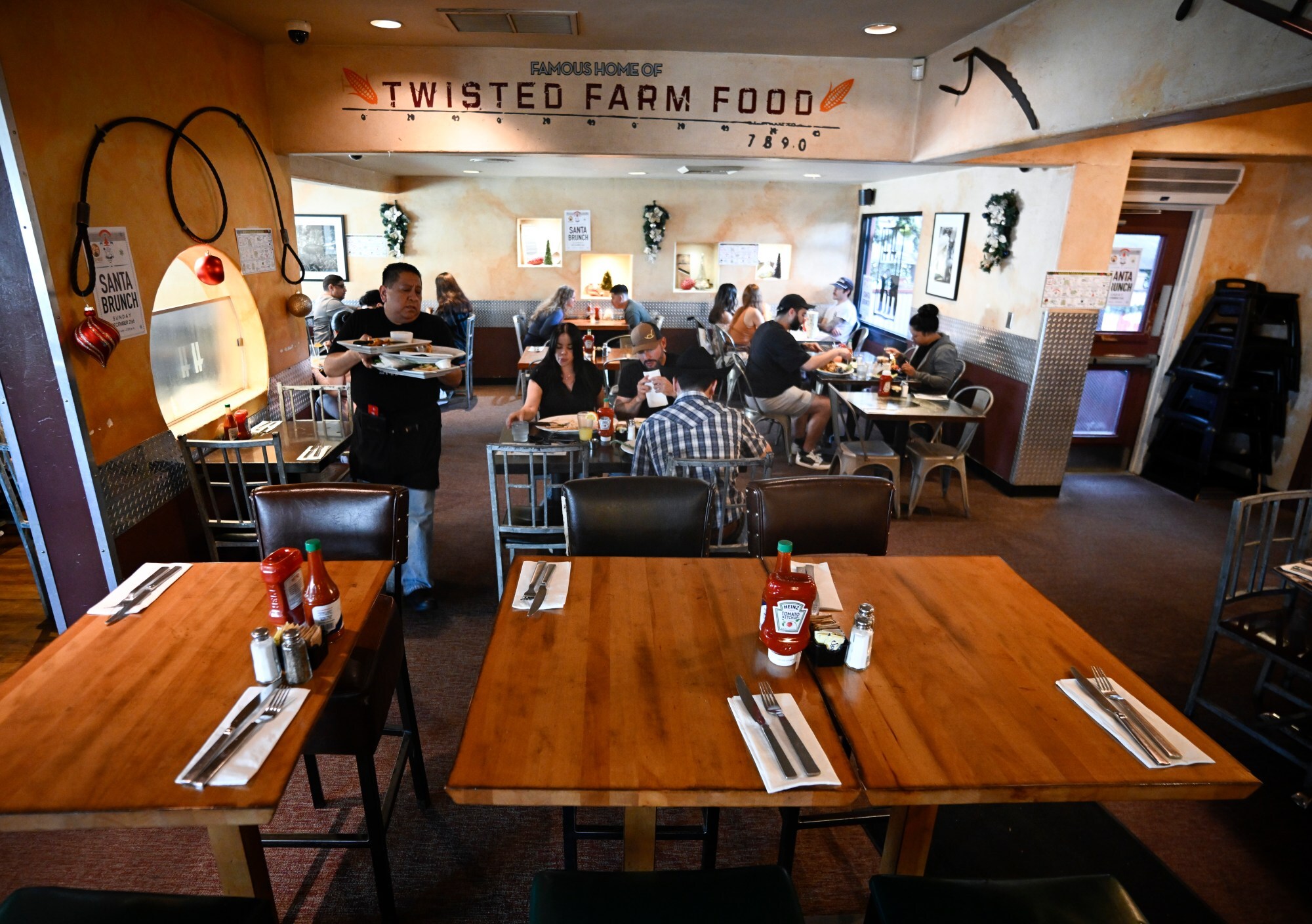 Hillcrest businesses see holiday drop in sales amid public works project