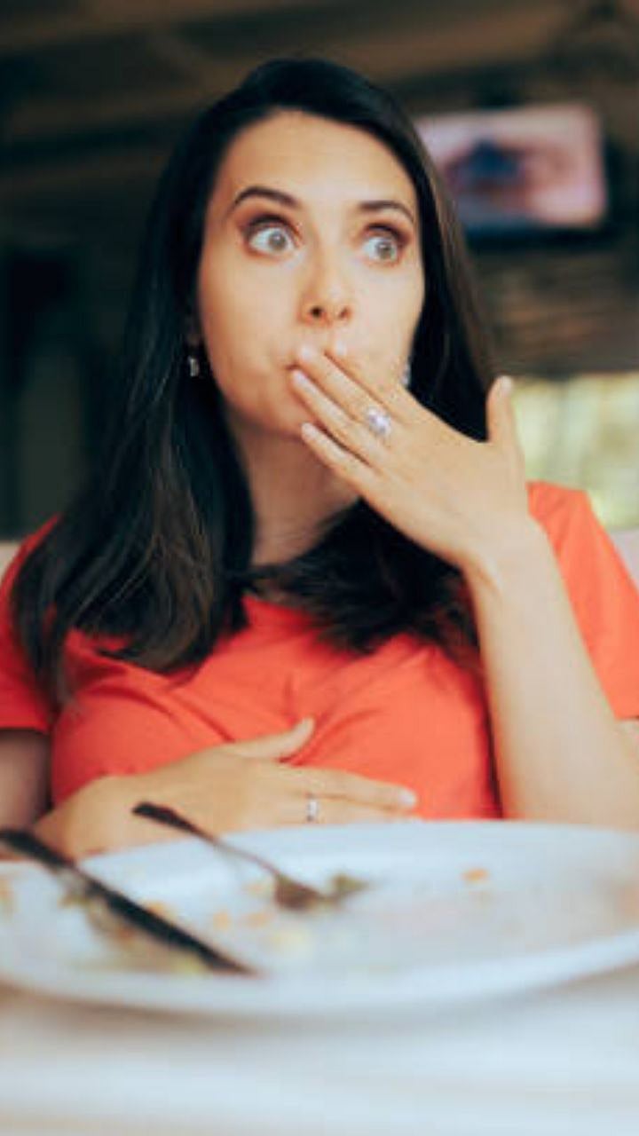 Stomach full signs : ‘पोट भरलं’ हे कसे कळते?