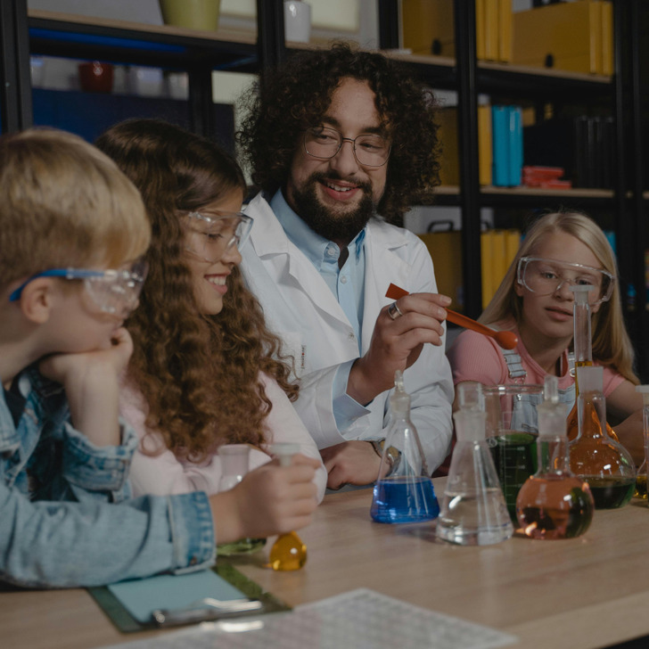 11 kind teachers who became quiet heroes for their students