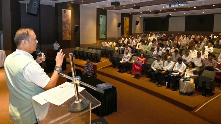 BMC elections: Master training programme for poll officers and staff ...