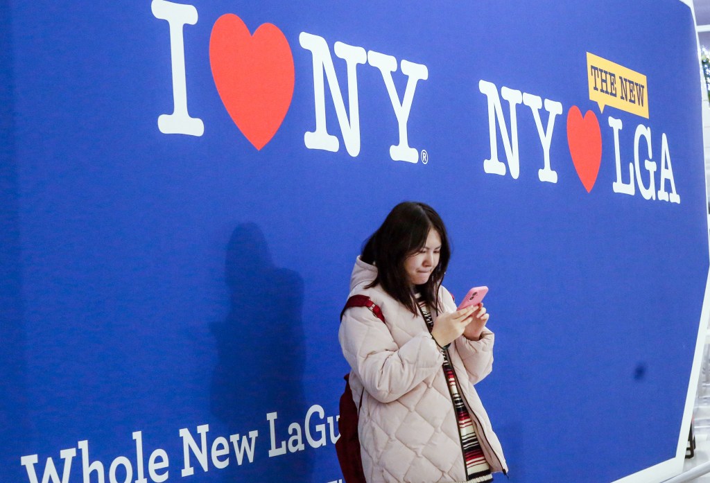 Heavy snow to target NYC as fast-moving storm eyes Friday night travel