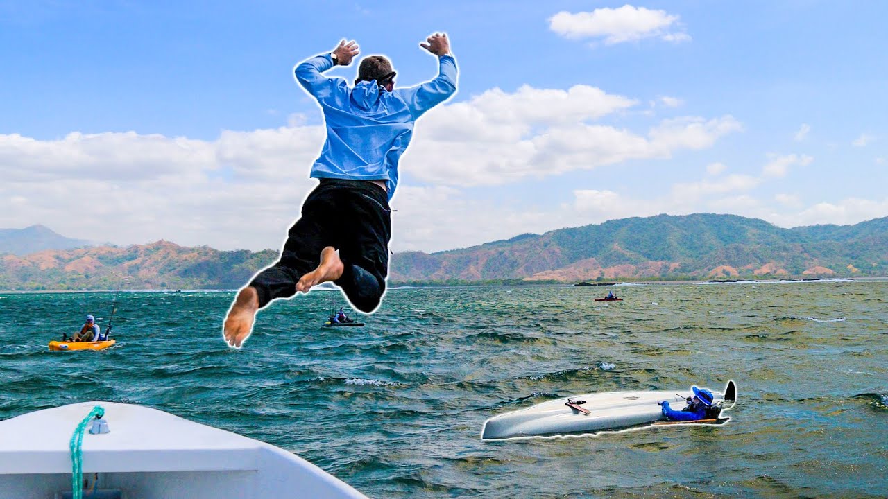 This is how fast kayaks roll in real danger