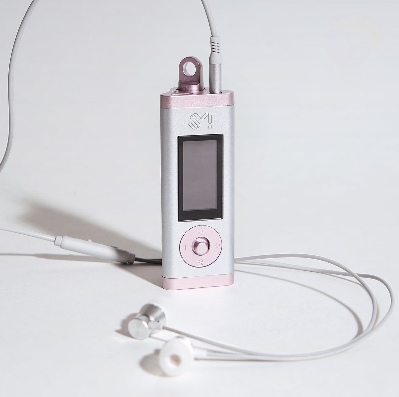 MP3 players reclaim 'hip' status among Alpha generation