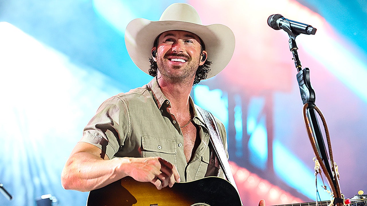 Country star Riley Green admits fame is 'not reality' compared to farm ...