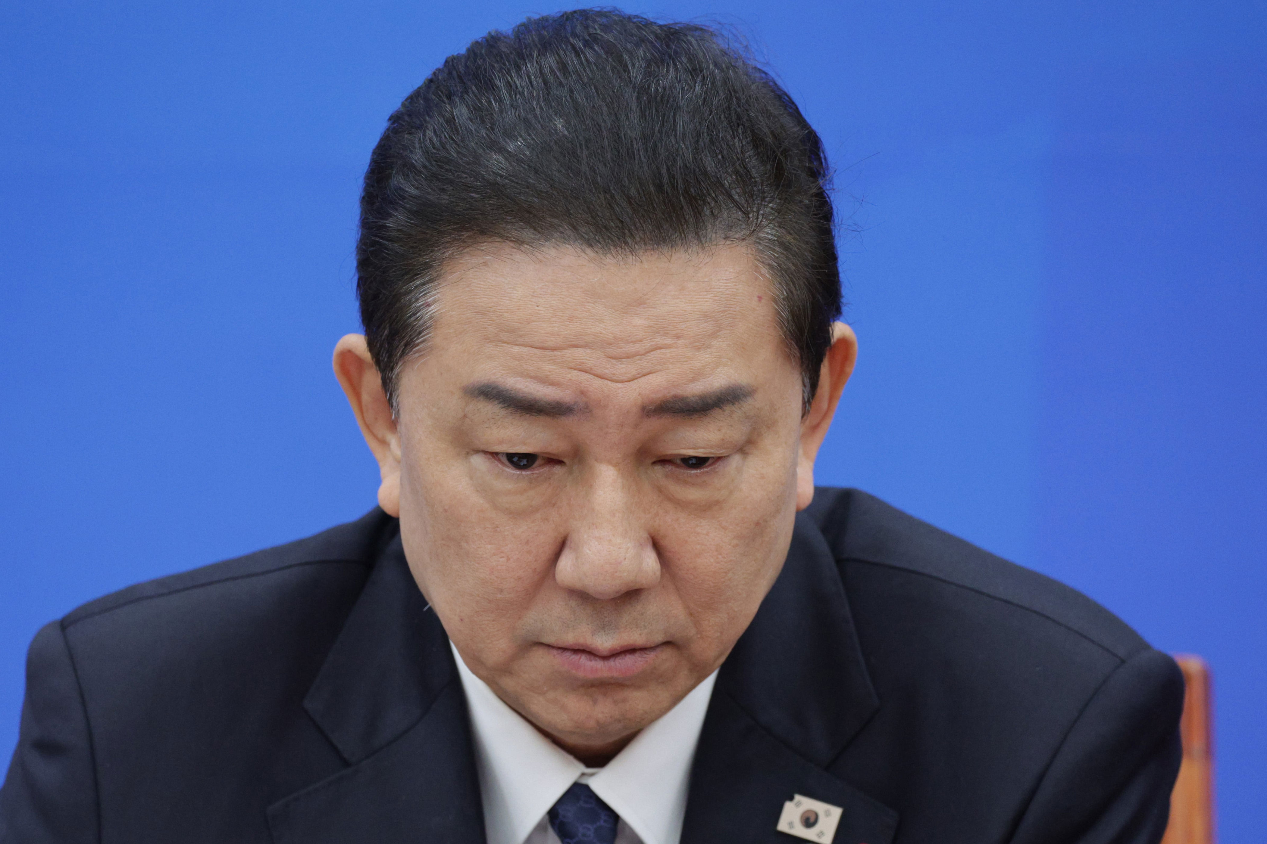 Democratic Party leader's 'Papa's influence' allegations emerge