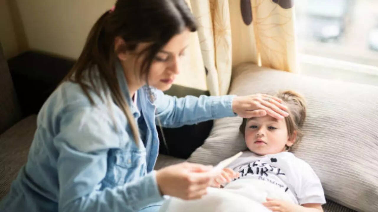 4 common mistakes parents make when their child has a high fever ...