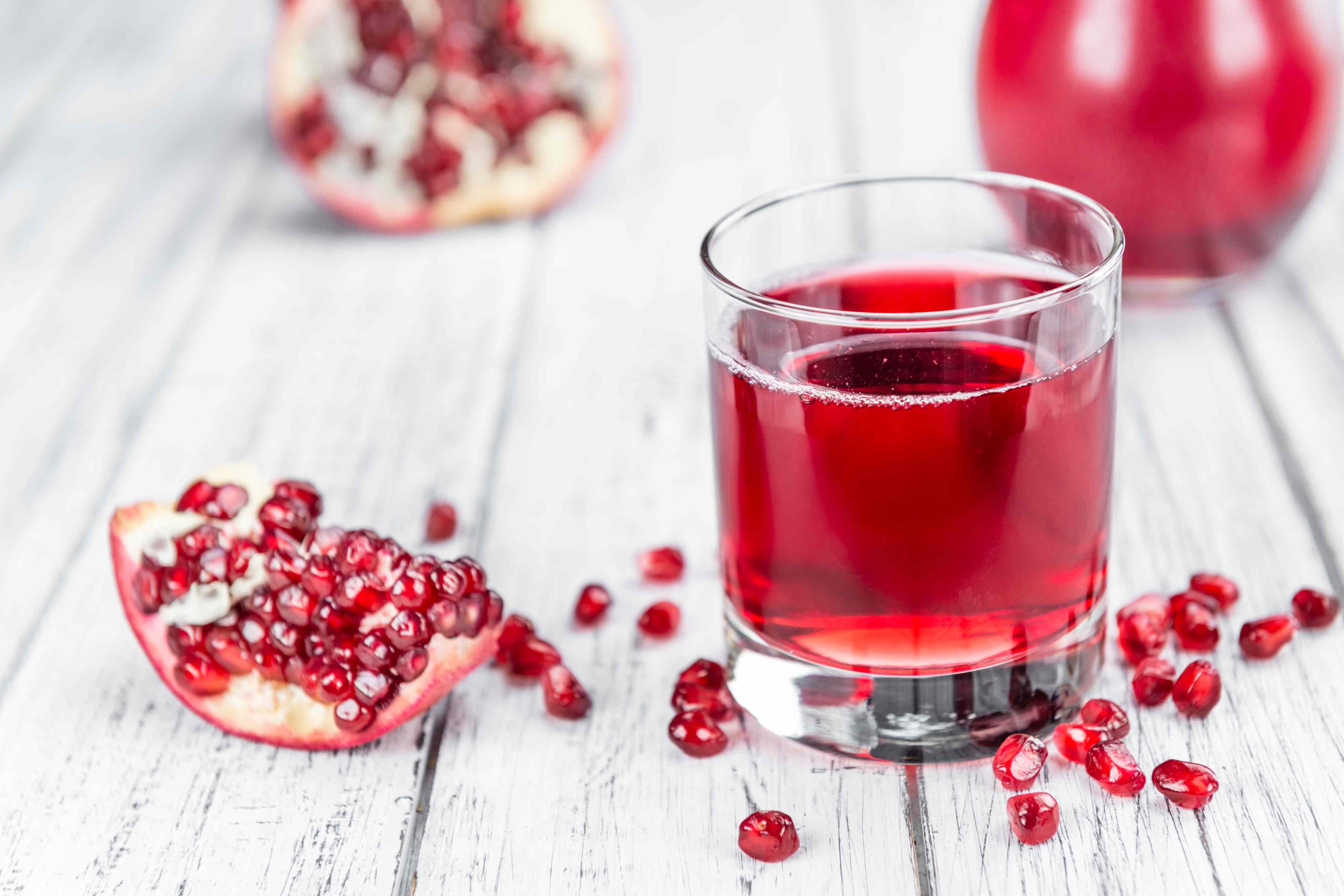 The best time to drink pomegranate juice for blood pressure and heart ...