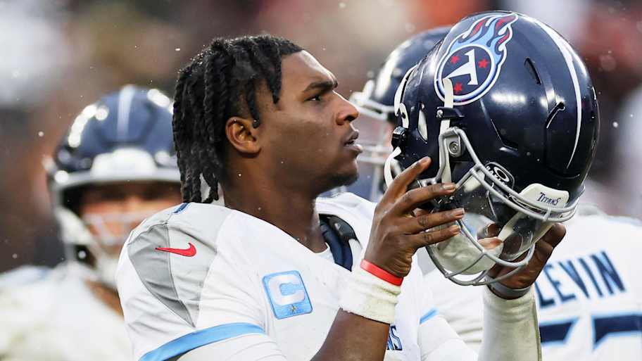 Titans' Cam Ward shares lofty goals for next season