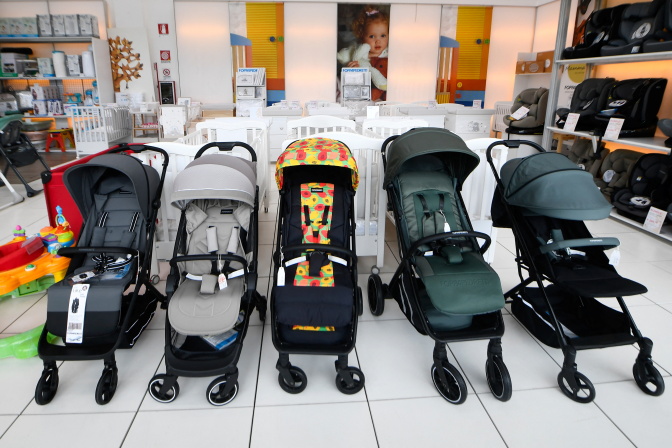 Le nouveau congé de naissance reporté à juillet 2026