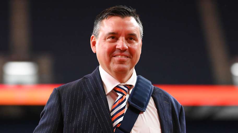 UConn hires new offensive coordinator