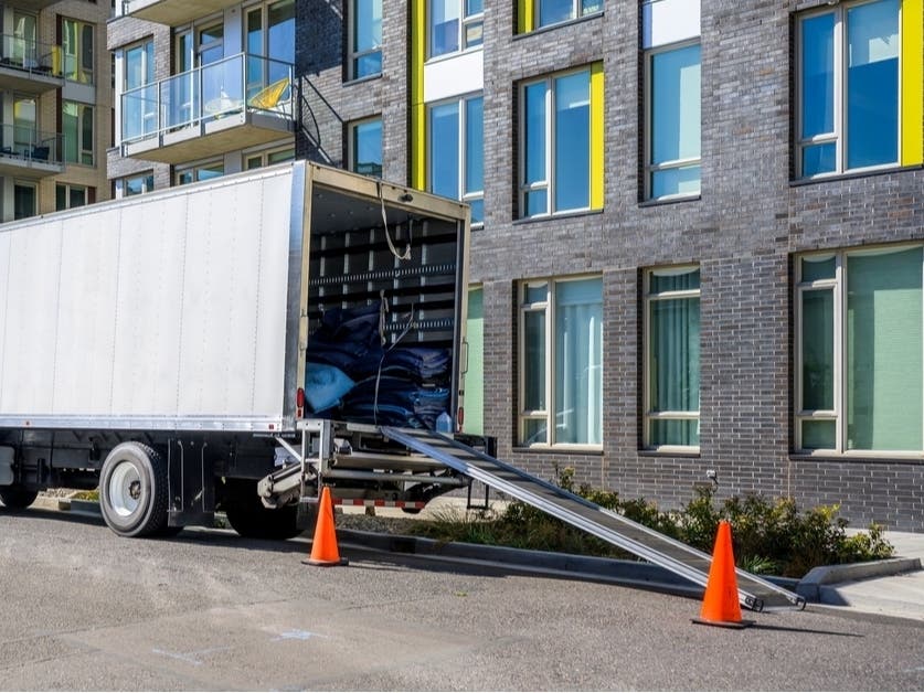 Woodbridge Planning Board approves 4-story, 30-unit apartment building ...