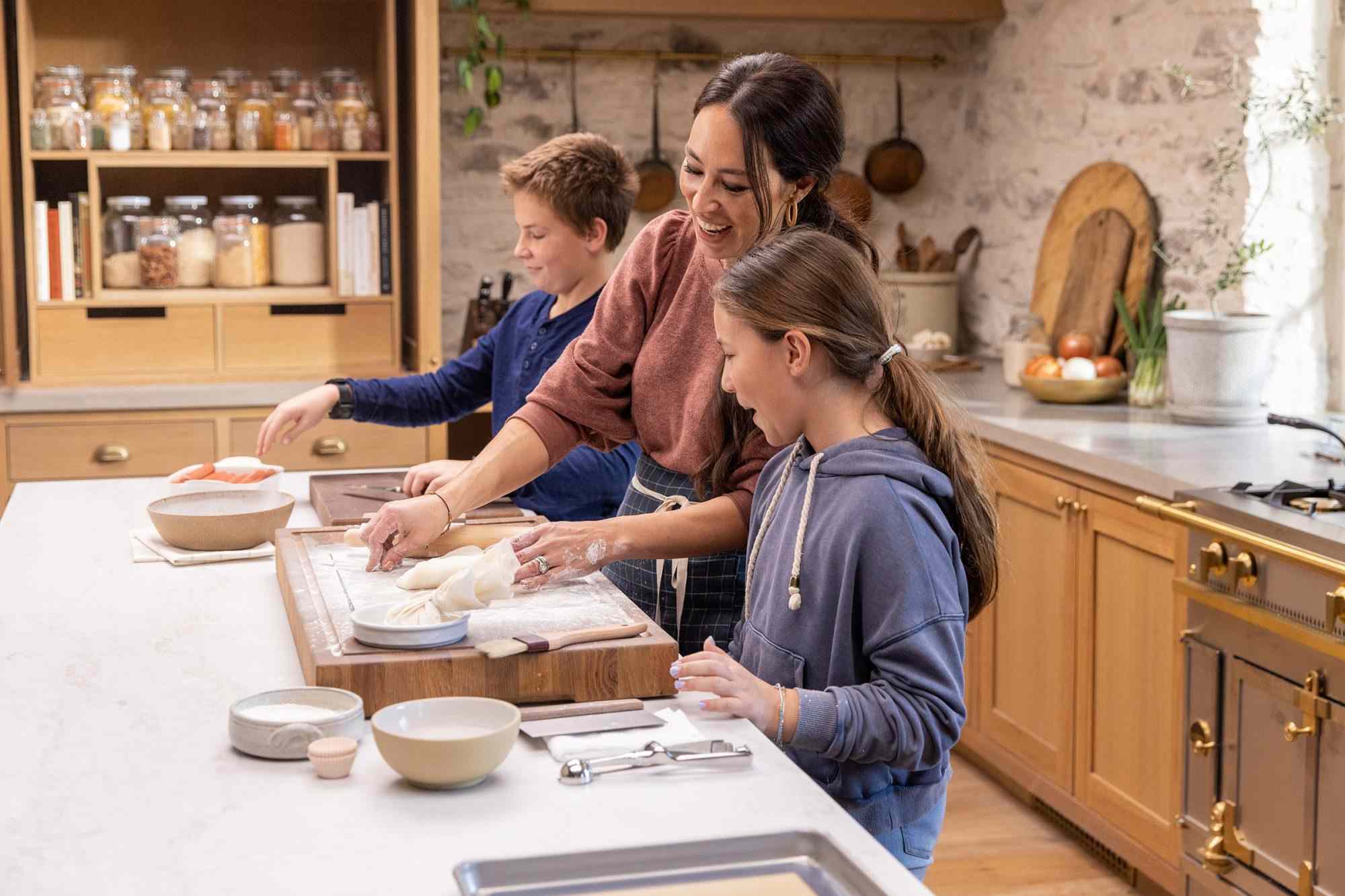 Joanna Gaines reveals her kids' favorite thing to bake: A nostalgic ...