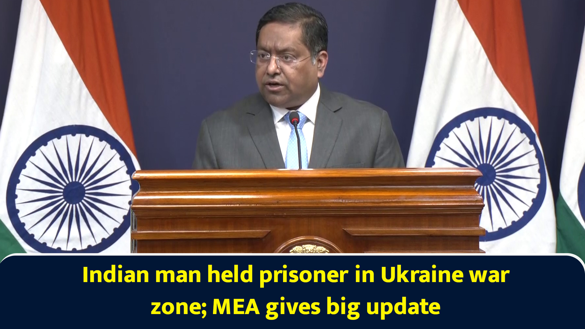 Indian man held prisoner in Ukraine war zone; MEA gives big update
