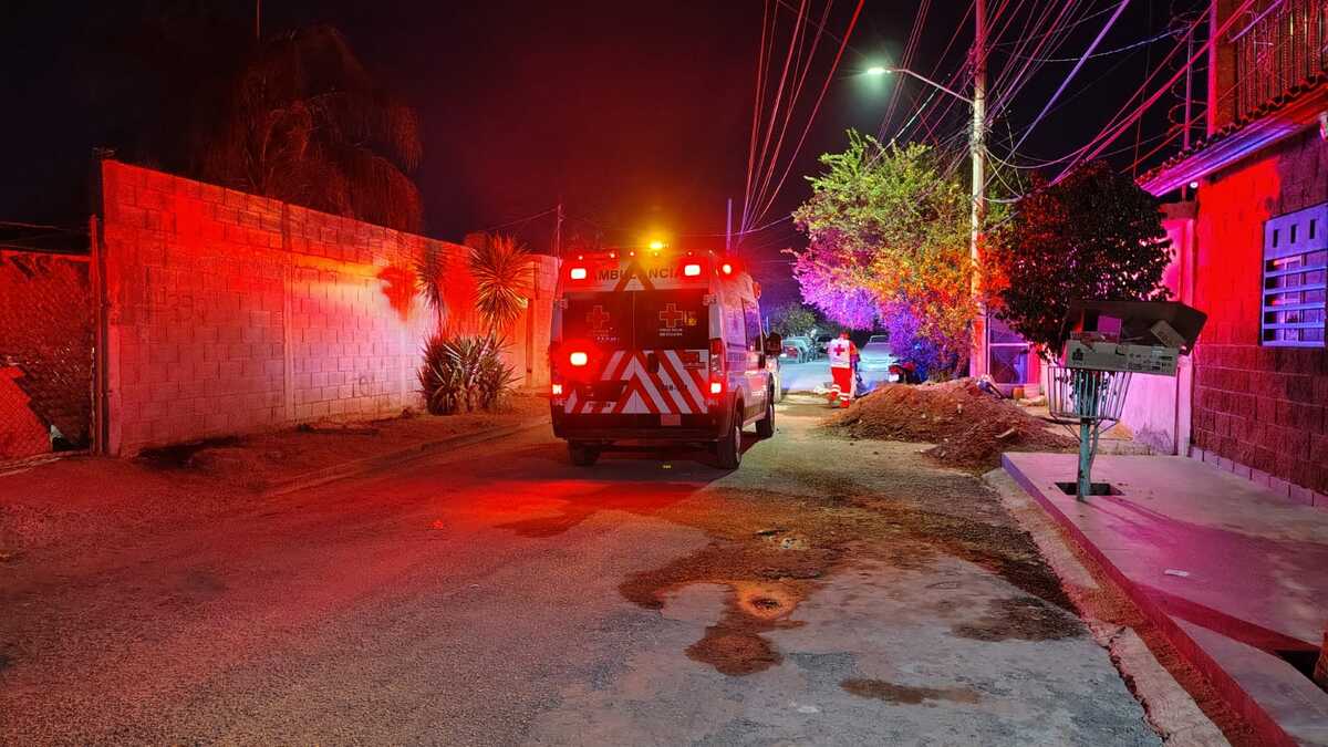 Padre hiere presuntamente a su hijo con machete en Torreón