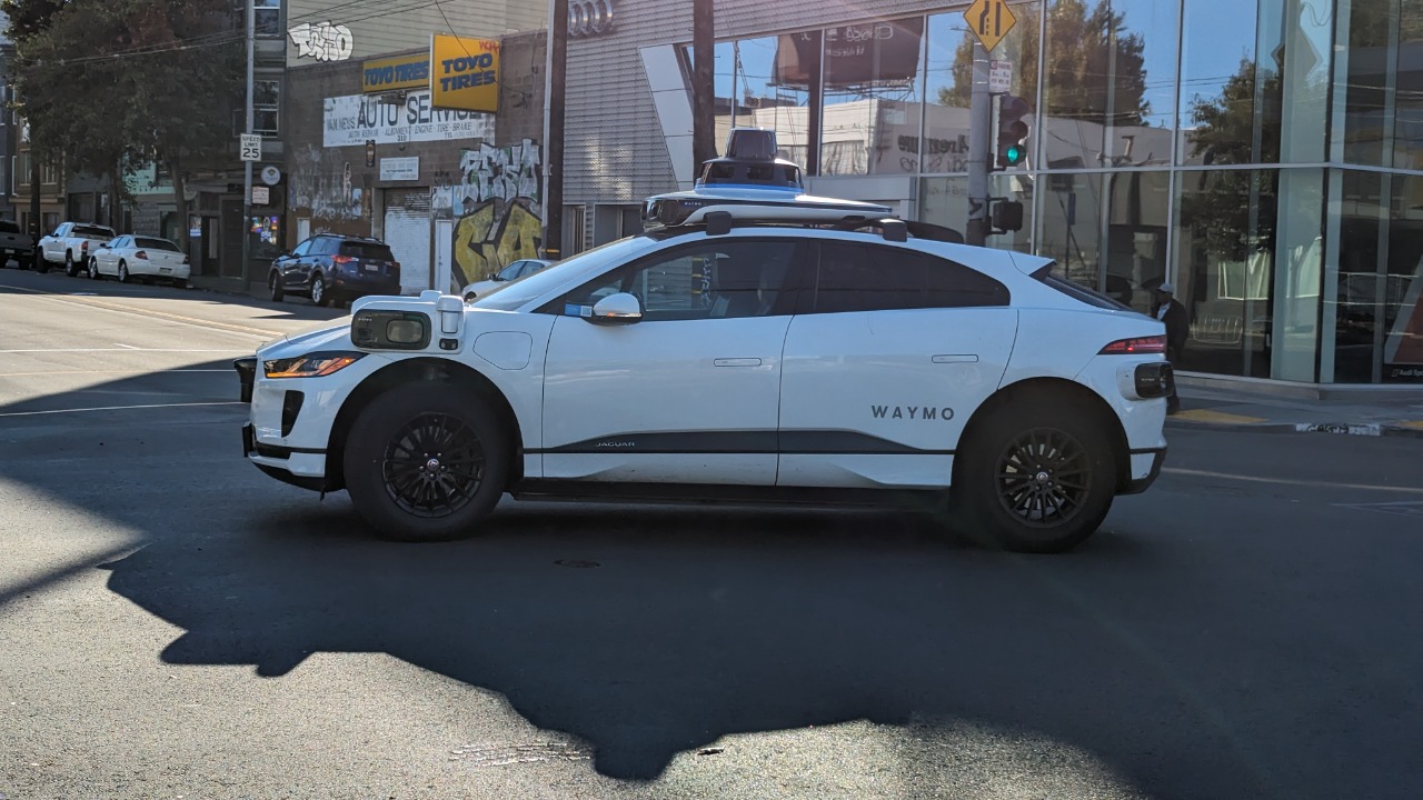 Waymo blackout stumble exposes robotaxi weak spot as Tesla rolls