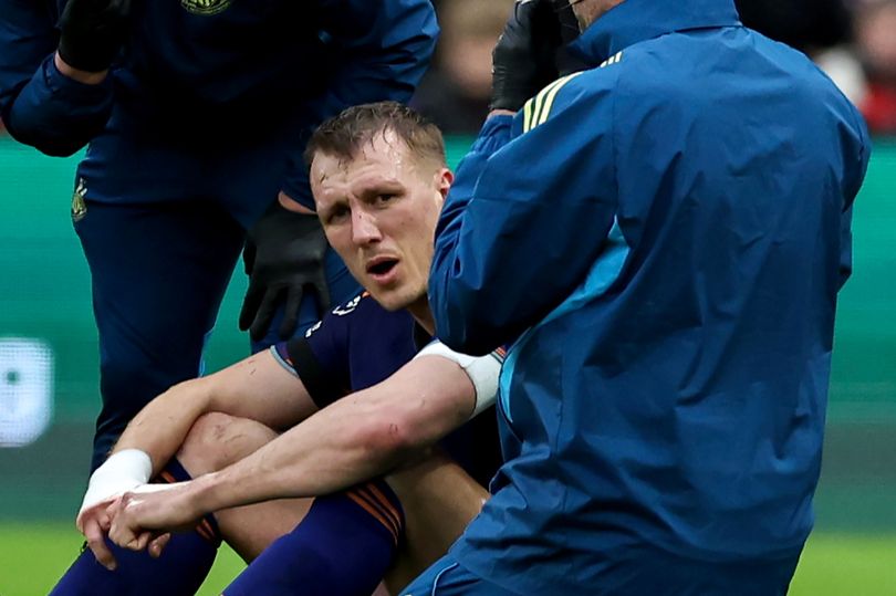 Newcastle United receive Dan Burn injury update amid Eddie Howe return ...