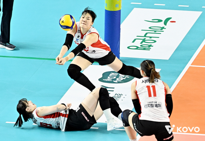 A disastrous nine-game losing streak left the press conference in a minute