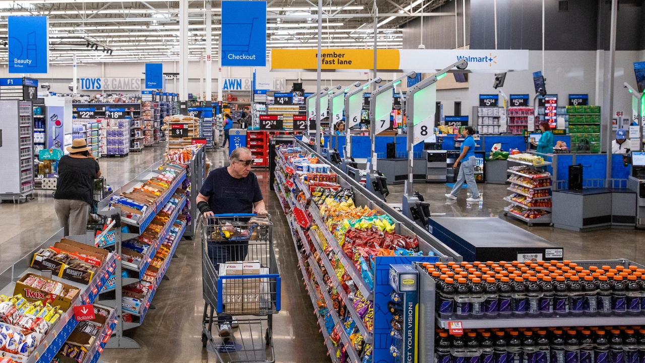 What time does Walmart open today? Find out December 26 store hours
