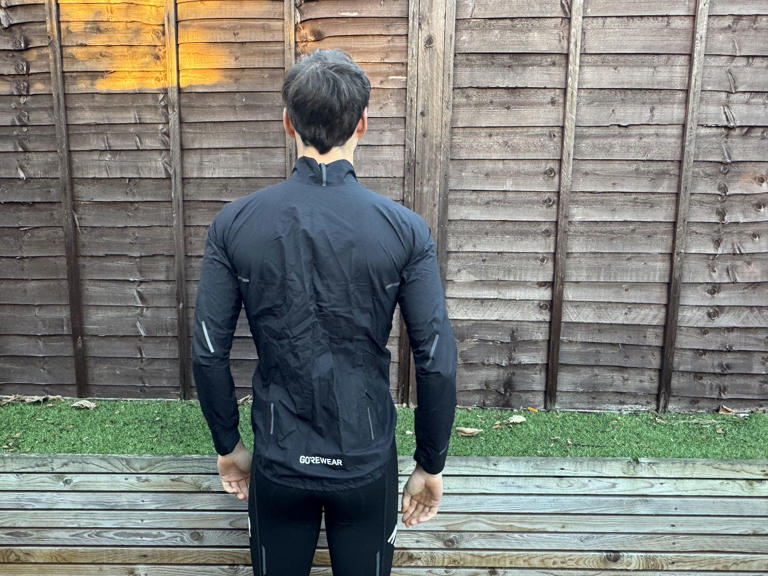 Gorewear Spinshift Gore-Tex jacket review: Gore may have taken back the ...