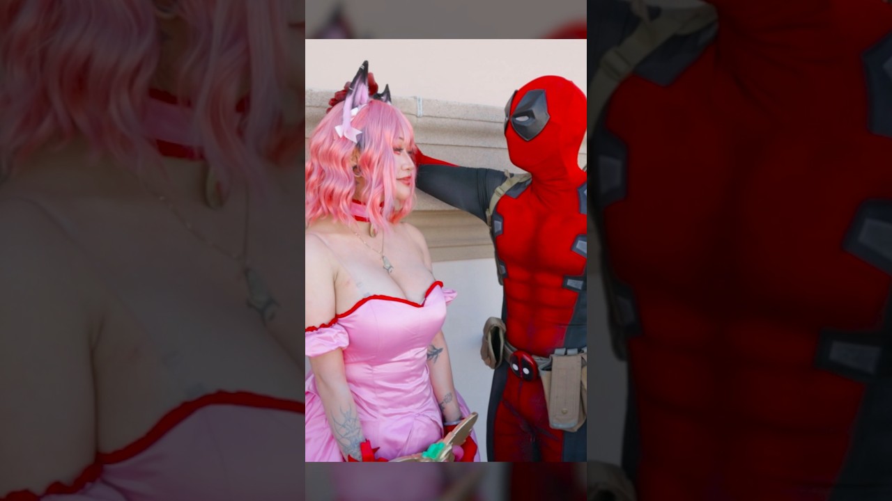 Deadpool gets easily distracted #deadpool #anime #cosplay