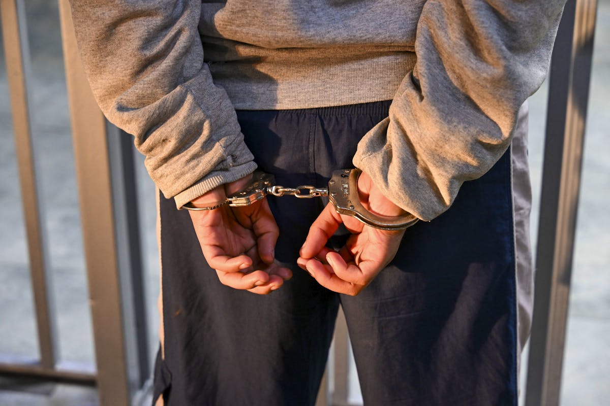 Il tue trois membres de sa famille au Cap-Vert et prend la fuite