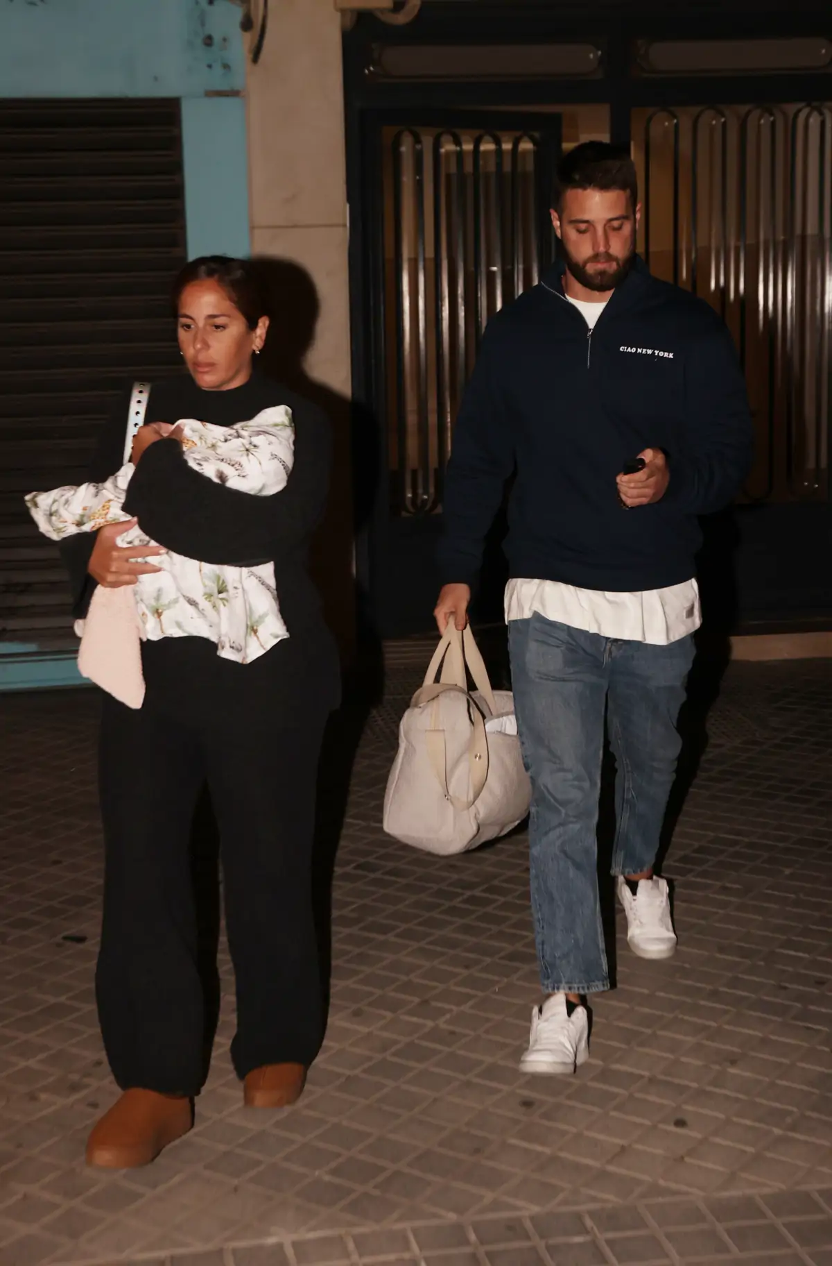 Anabel Pantoja, feliz en Sevilla con su hija cuando se cumple un año de ...