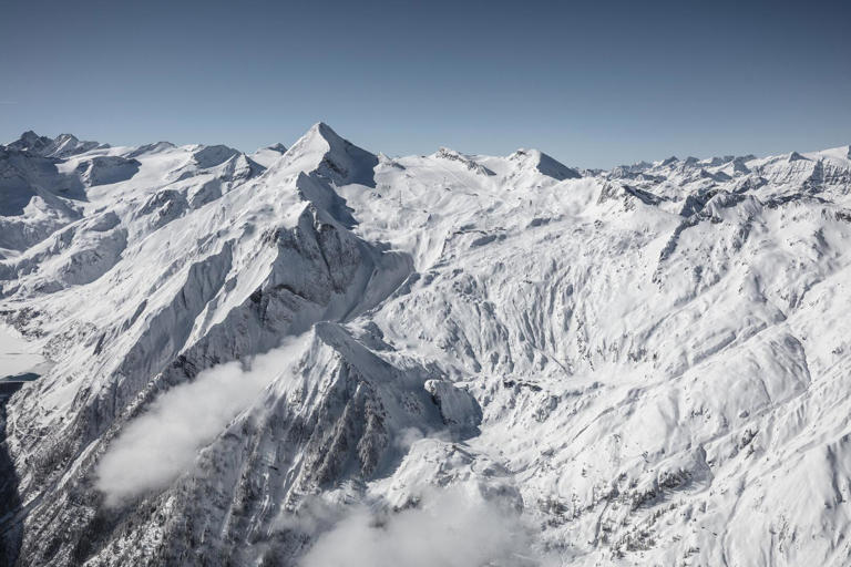 "Fahrerflucht" am Kitzsteinhorn: Zwei Urlauberinnen verletzt liegen ...