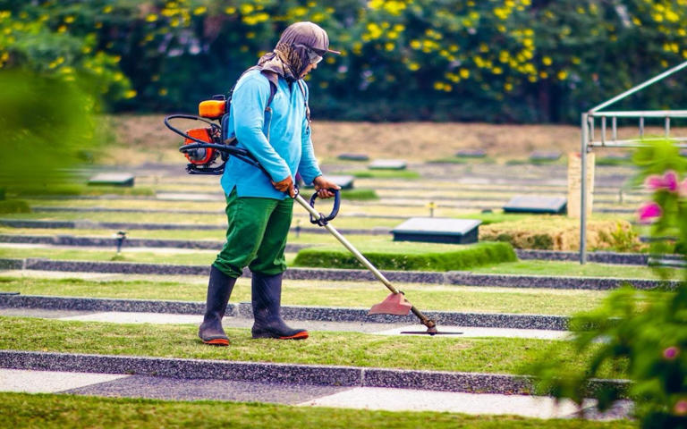 Al Azhar Memorial Garden jamin area makam bebas longsor dan banjir