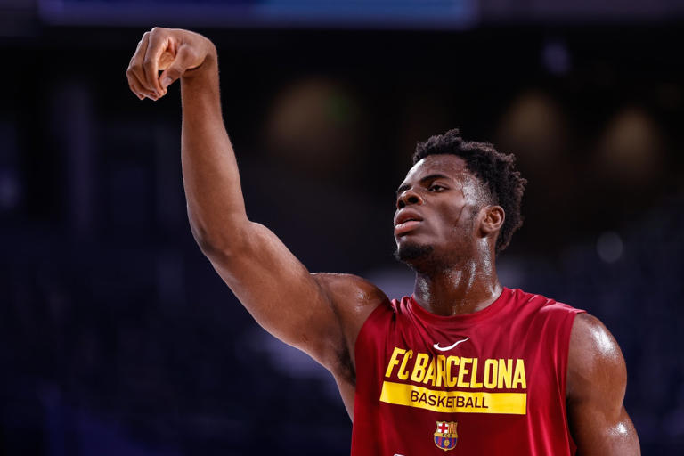 The 7-footer who ditched the NBA to go to college