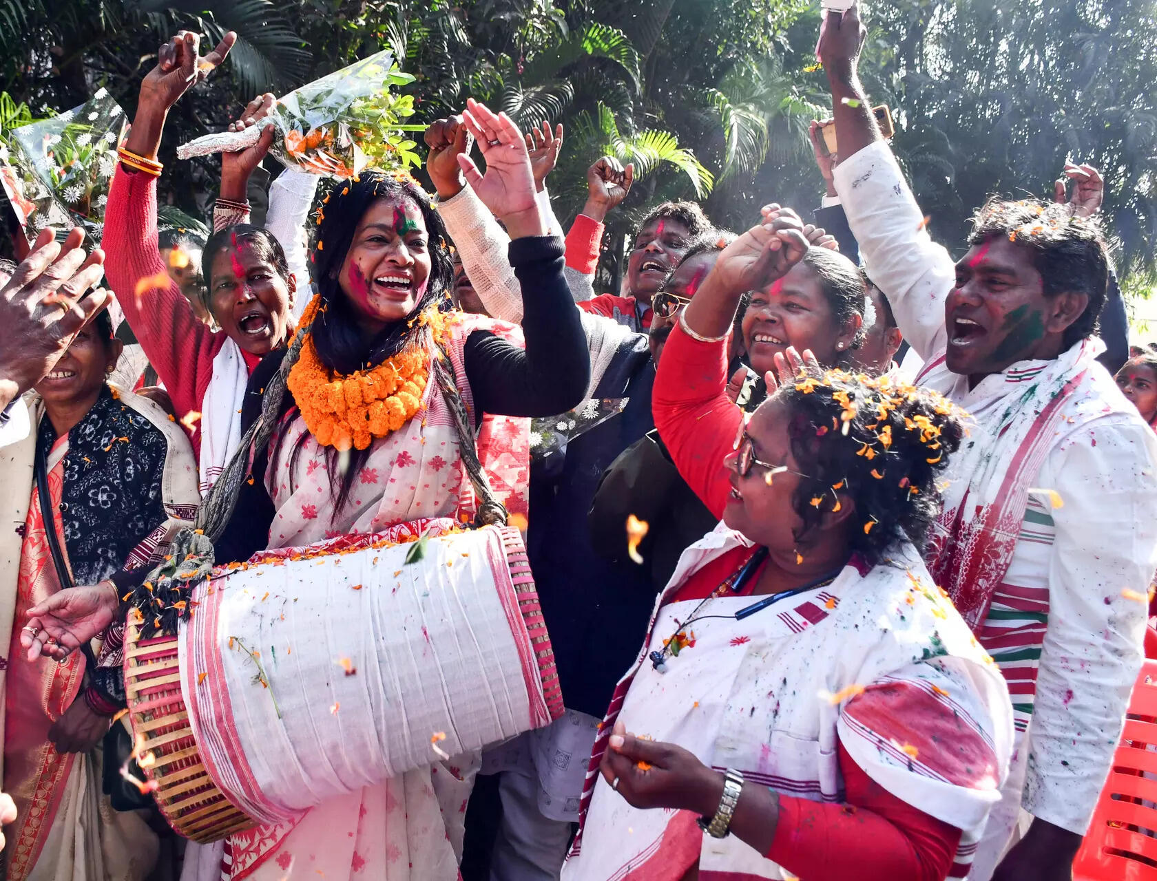 Centre warns IAS officers: File property returns on time or risk action ...