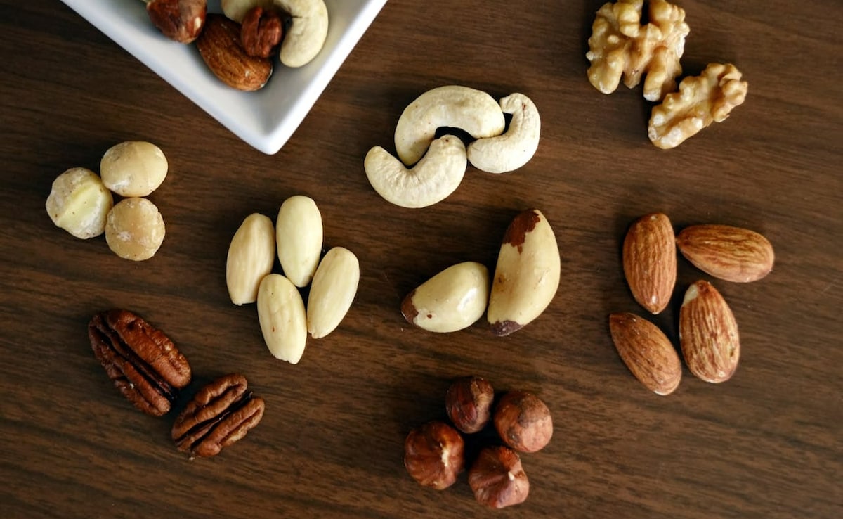 Doctor lists best nuts for healthy snacking this holiday season