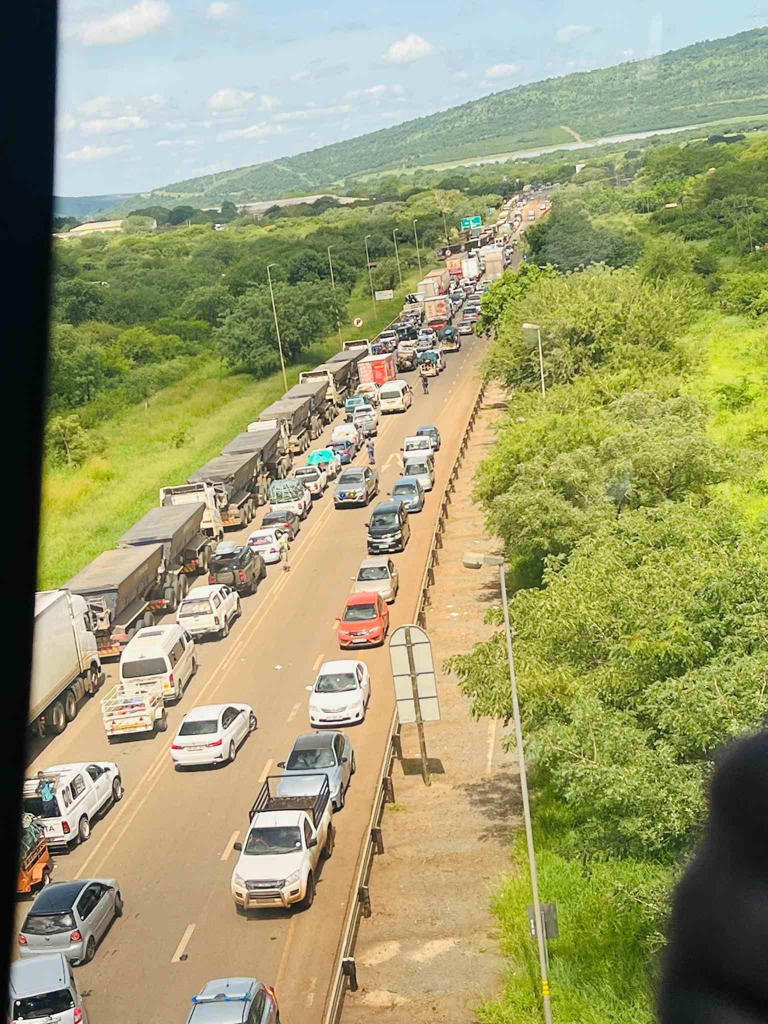 Kilometre-long queues: 50 000 people cross Lebombo border over ...